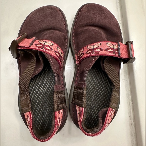 Chaco | Shoes | Chaco Girls Shoe Burgundy And Pink Butterflies Size 3 ...